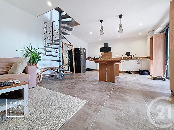Maison 3 pièces à louer à Pézilla-la-Rivière