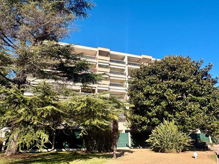 Appartement à vendre - Le Cannet, Rocheville, Colombier, Campelières - 2 pièces - 1 chambre