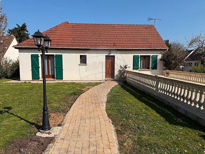 Maison 4 pièces à vendre à Villeblevin
