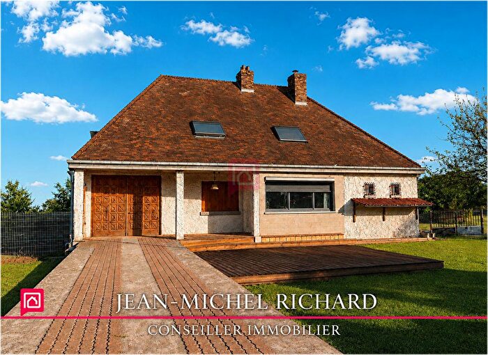 Maison 9 pièces à Chitenay, à vendre