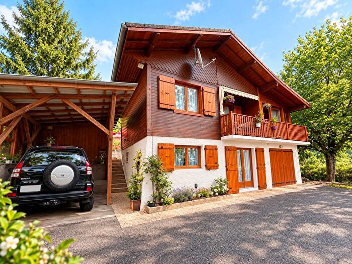 Maison 4 pièces à vendre à Bonne