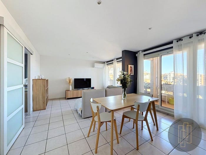 Appartement 4 pièces à vendre à Villeurbanne, Croix Luizet