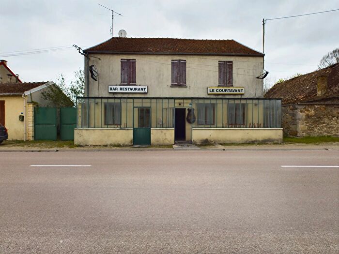 Maison à vendre - Barbuise - 8 pièces - 5 chambres