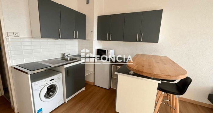 Appartement 1 pièce à louer à Beulet-Ile de France, Annemasse