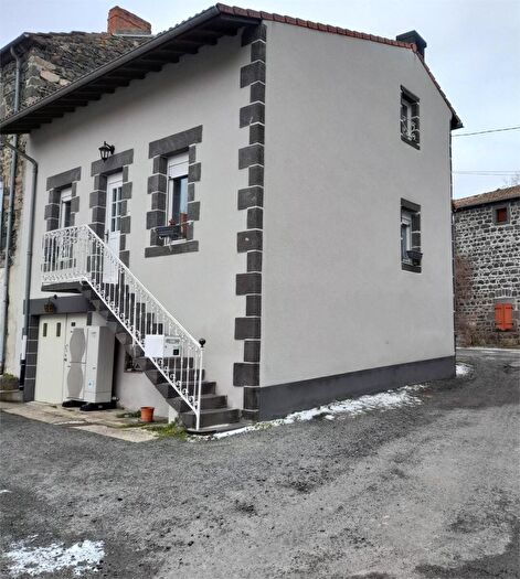 Maison à louer - Orcines - 5 pièces - 2 chambres