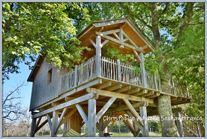 Maison à vendre - Saint-Capraise-de-Lalinde - 12 pièces - 7 chambres