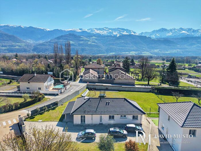 Lumbin : Maison 5 pièces à vendre
