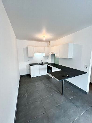 Appartement à louer - Viry-Châtillon, Port, Aviation - 1 pièce