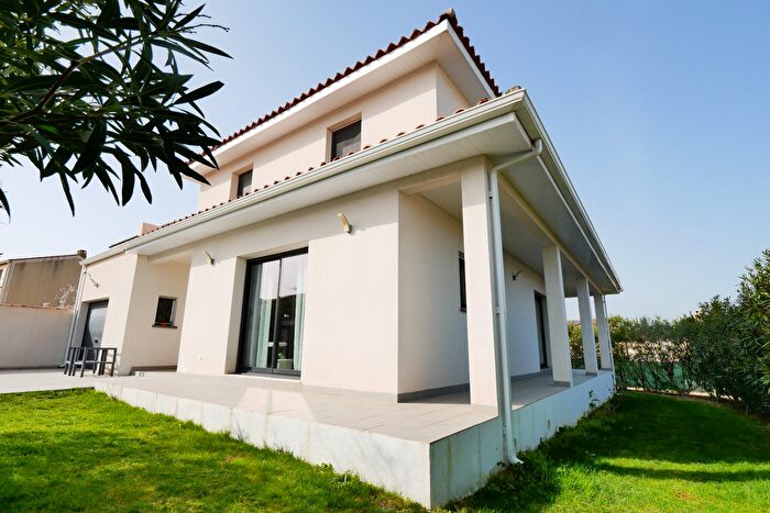 Maison à vendre - Vauvert - 6 pièces - 5 chambres