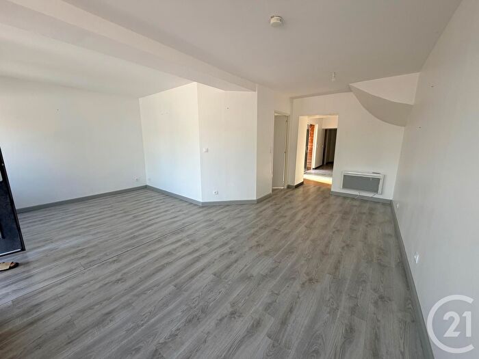 Courson-les-Carrières - Appartement 2 pièces à louer
