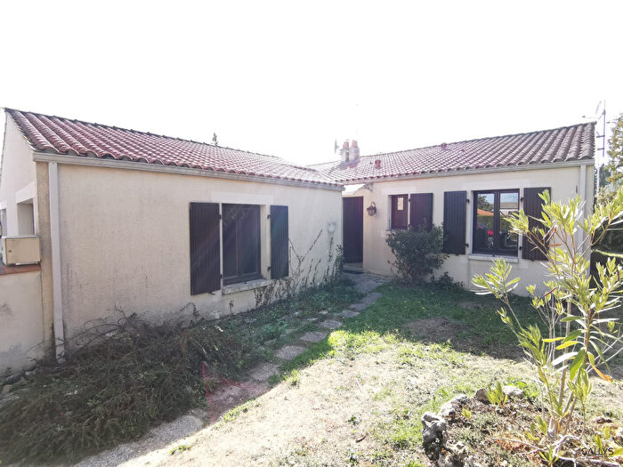 Saintes, Centre-ville - Maison 4 pièces à vendre