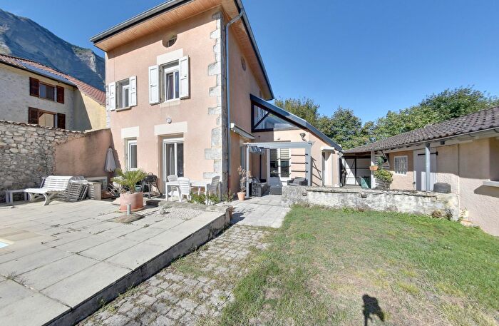 Maison à vendre - Crolles - 7 pièces - 4 chambres