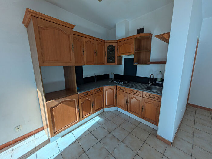 Pont-Saint-Esprit : Appartement 3 pièces à vendre