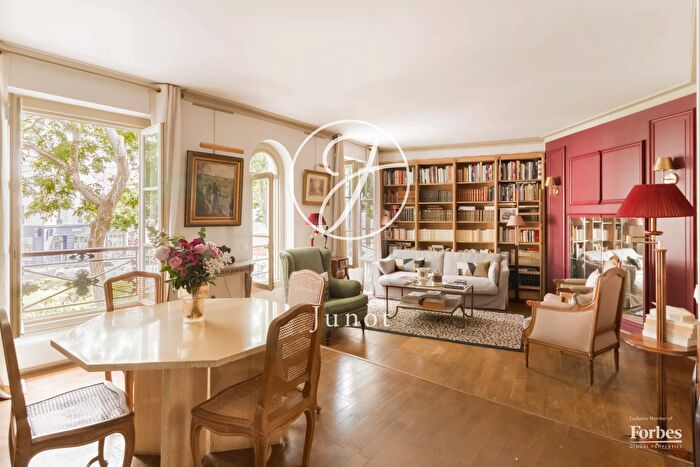 Appartement 7 pièces à Paris 17ème, Batignolles, Cardinet, à vendre