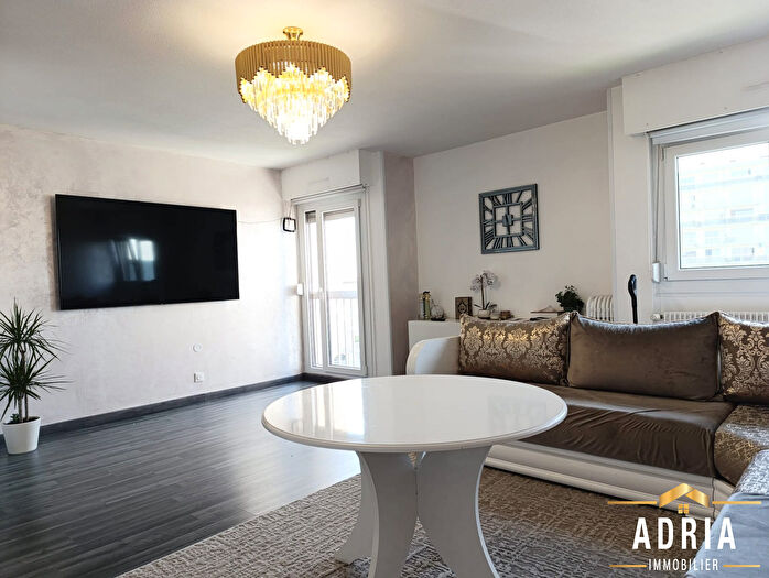 Appartement à vendre - Lingolsheim, Tiergaertel, Européen, Alouettes, Galilée, Tanneries - 5 pièces - 4 chambres