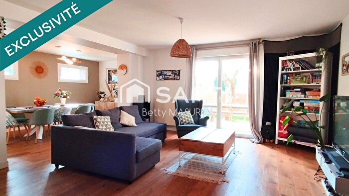 Maison à vendre - Orvault, Bourg, Secteur rural - 4 pièces - 3 chambres