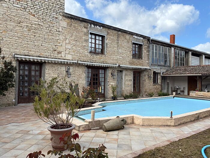 Maison à vendre - Épannes - 5 pièces - 3 chambres