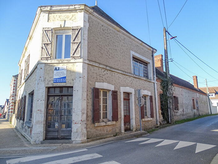 Maison 10 pièces à vendre à Châtres-sur-Cher