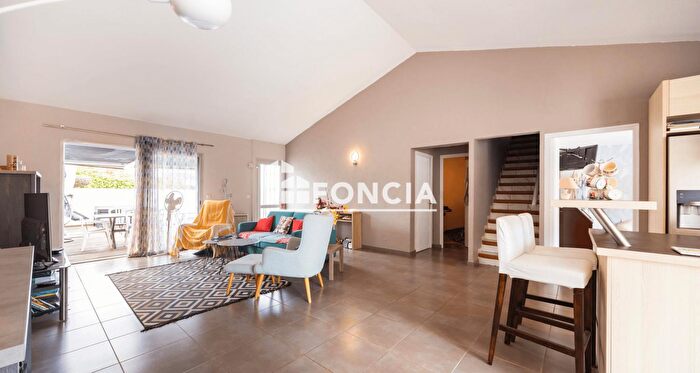 Maison 4 pièces à Saint-Cyprien, La Prade, La Vigie, à vendre