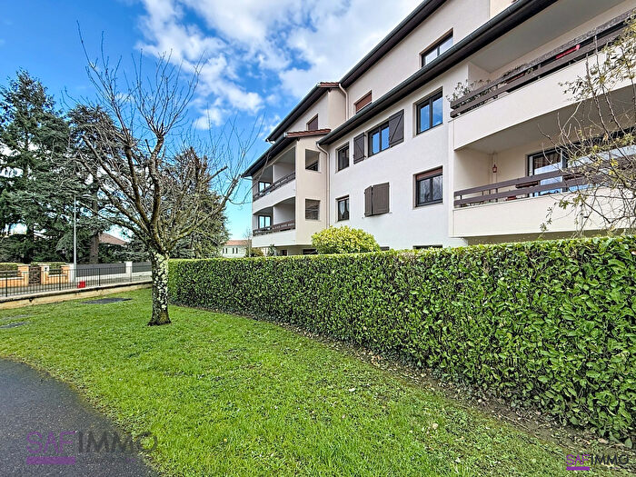 Appartement à vendre - Francheville, Francheville Le Haut, Les Cailloux, Le Bochu - 3 pièces - 2 chambres