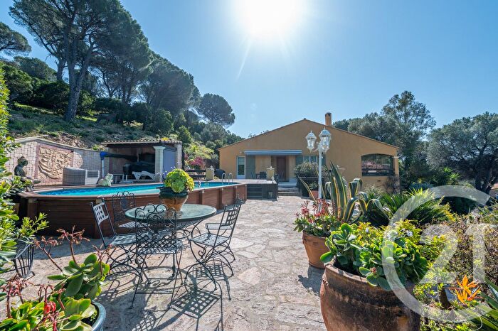 Maison à vendre - Le Lavandou, Cavalière, Layet, Pramousquier - 4 pièces - 3 chambres