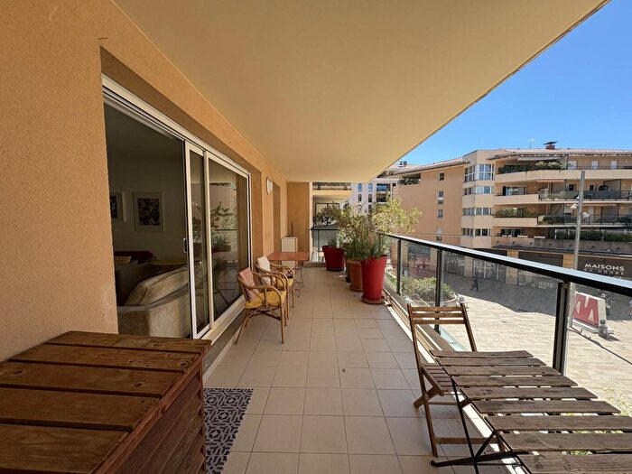Centre Ville, Aix-en-Provence - Appartement 4 pièces à louer