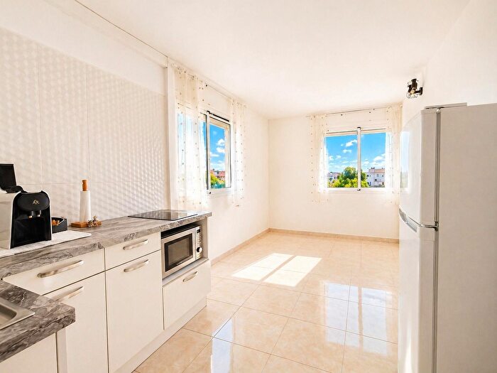 Appartement 2 pièces à Saint-Laurent-du-Var, Centre-ville, Rascas, Notre-Dame, Condamines, à vendre