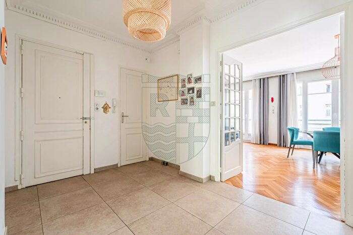 Marseille 4ème, Cinq Avenues : Appartement 4 pièces à vendre