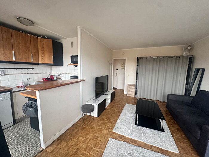 Appartement à louer - Maisons-Alfort, Centre-ville - 1 pièce - 1 chambre