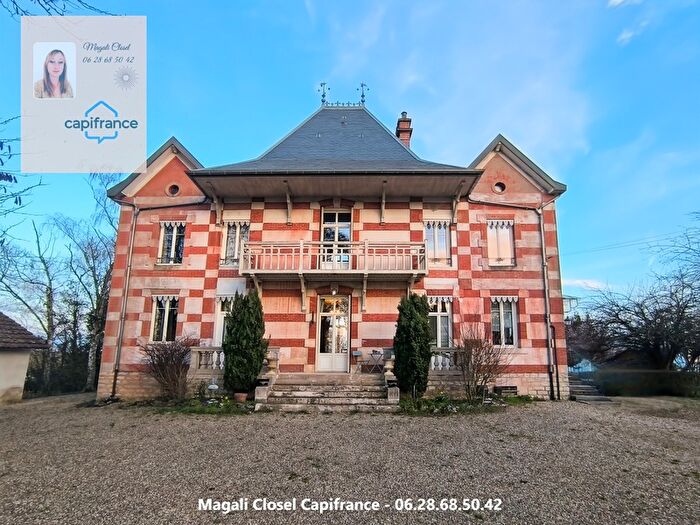 Maison à vendre - Pierre-de-Bresse - 6 pièces - 2 chambres