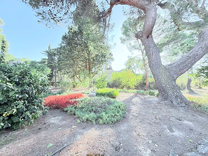 Maison à vendre - Cesseras - 19 pièces - 13 chambres