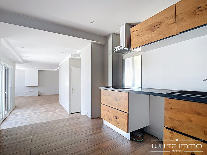 Maison à vendre - Francheville, Le Belvédère, Les Arpinières, La Chopinette - 5 pièces - 4 chambres