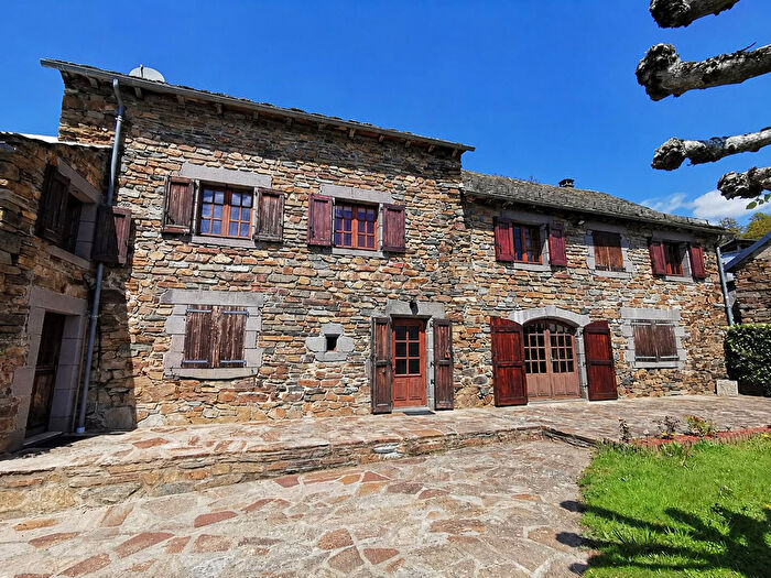 Saint-Martial - Maison 8 pièces à vendre