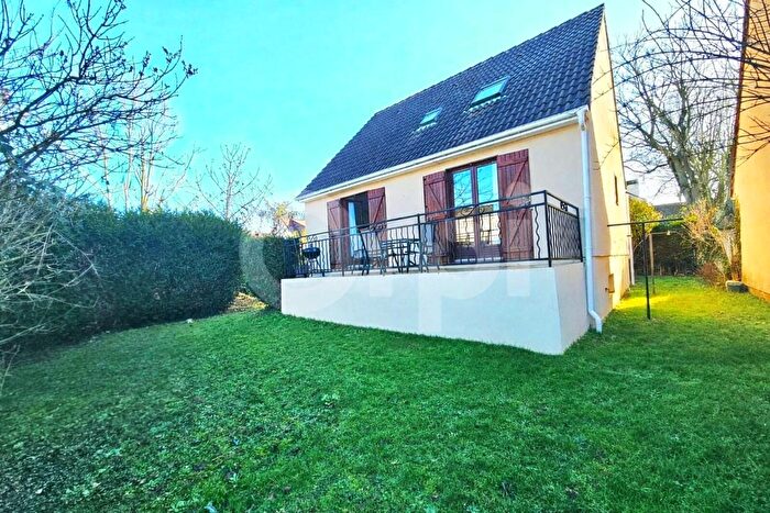 Maison à vendre - Chennevières-sur-Marne, Centre-ville - 6 pièces - 4 chambres