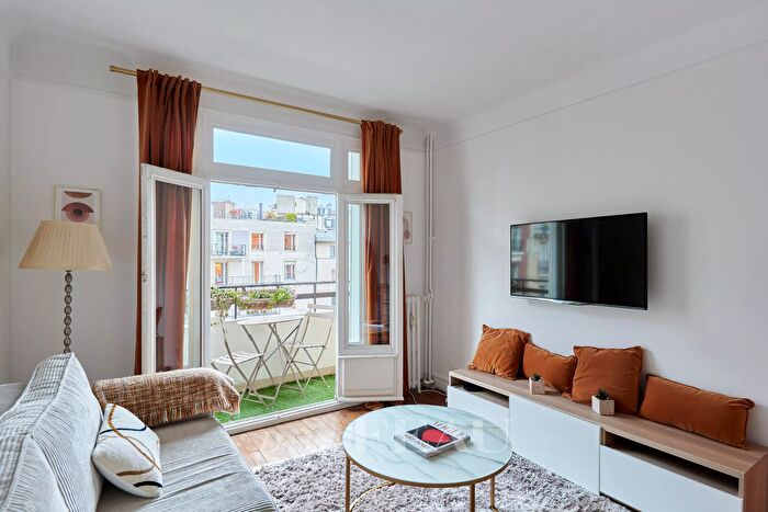 Appartement à vendre - Paris e , Auteuil-Nord, Jasmin, Mirabeau - 2 pièces - 1 chambre