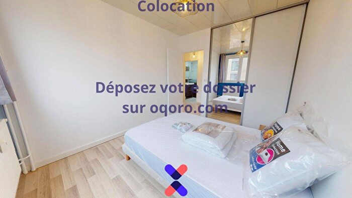 Appartement à louer - La Pagère-Bron Église-Le Terraillon-Saint Jean - 4 pièces - 3 chambres