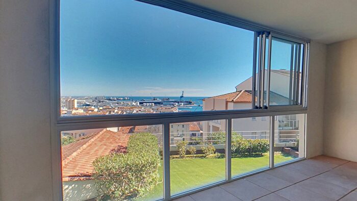 Appartement à vendre - Sète, Saint-Clair - 2 pièces - 1 chambre