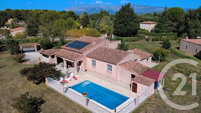 Trets : Maison 6 pièces à vendre