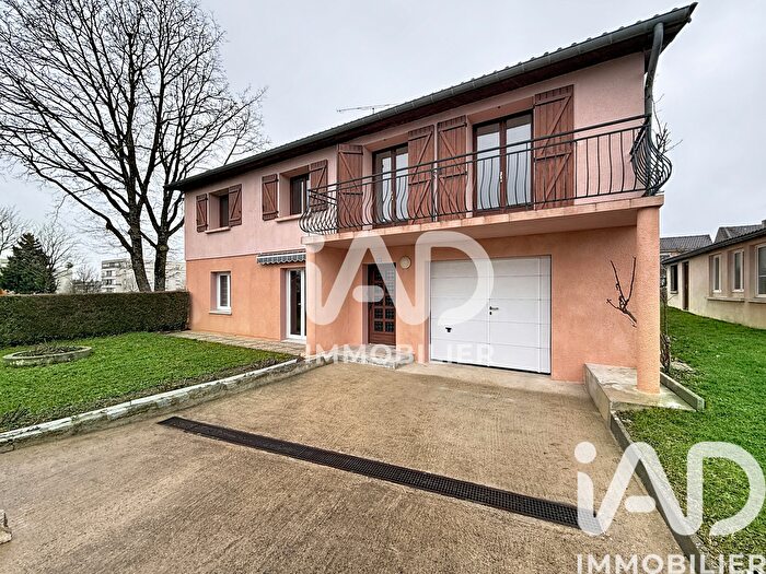 Maison à vendre - Sainte-Menehould - 6 pièces - 4 chambres