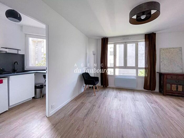 Appartement à louer - Montmartre, Paris ème arrondissement - 1 pièce