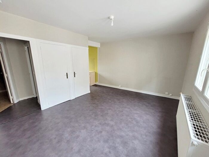 Beaumont : Appartement 2 pièces à louer
