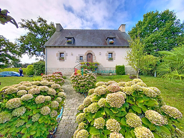 Maison 5 pièces à vendre à Saint-Carné