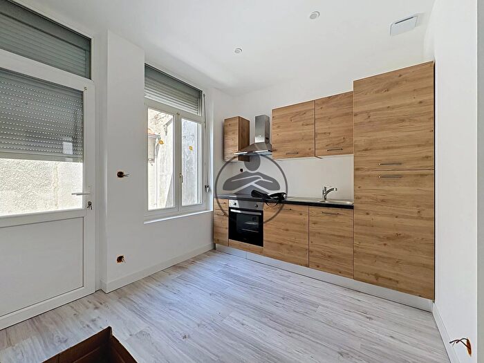 Saint-Quentin, Vermandois : Maison 2 pièces à louer