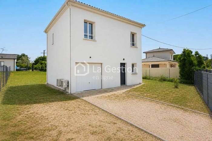 Maison 4 pièces à louer - Lagrave-Le Bourg, Ambarès-et-Lagrave