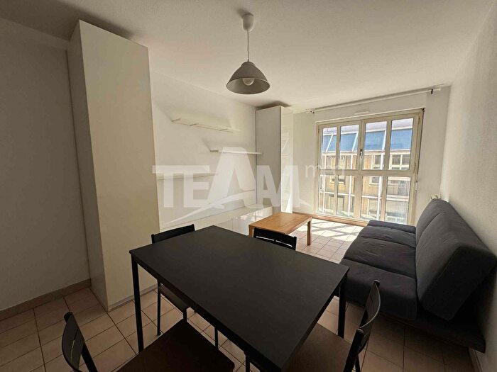 Appartement à louer - Sète, Centre-ville - 2 pièces - 1 chambre
