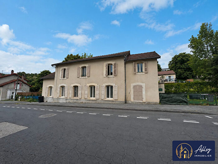 Ydes - Maison 6 pièces à vendre