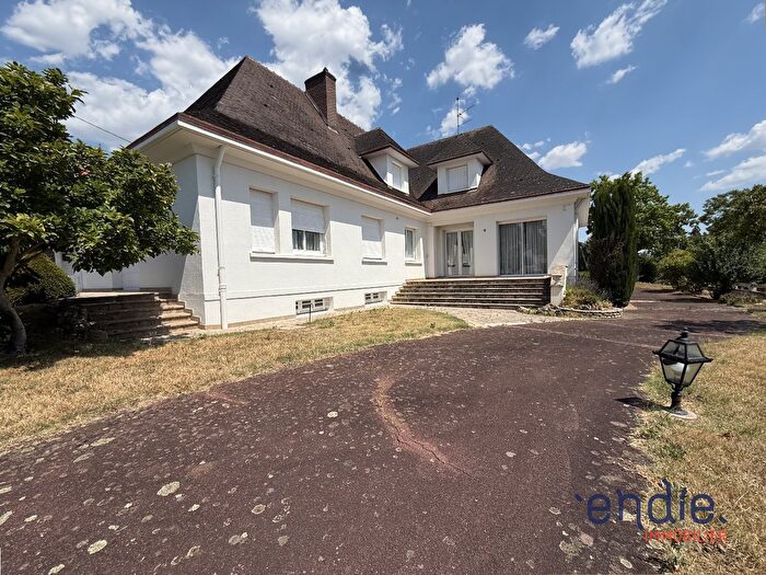 Maison 7 pièces à Dompierre-sur-Besbre, à vendre