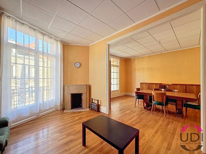 Appartement à vendre - Montluçon, Centre-ville, Les Forges - 3 pièces - 2 chambres