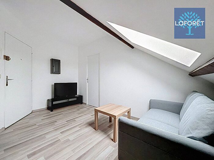 Appartement à louer - Bois Saint Martin-Yvris-Richardets-Monfort, Noisy le Grand - 2 pièces - 1 chambre