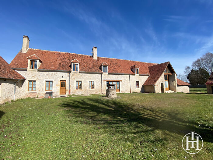 Maison à vendre - Charenton-du-Cher - 12 pièces - 10 chambres